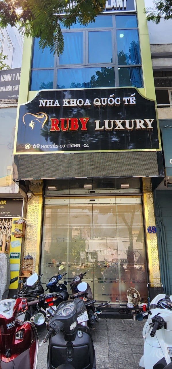 Nha khoa Ruby Luxury ở TP.HCM ngang nhiên hoạt động trái phép | Sức ...